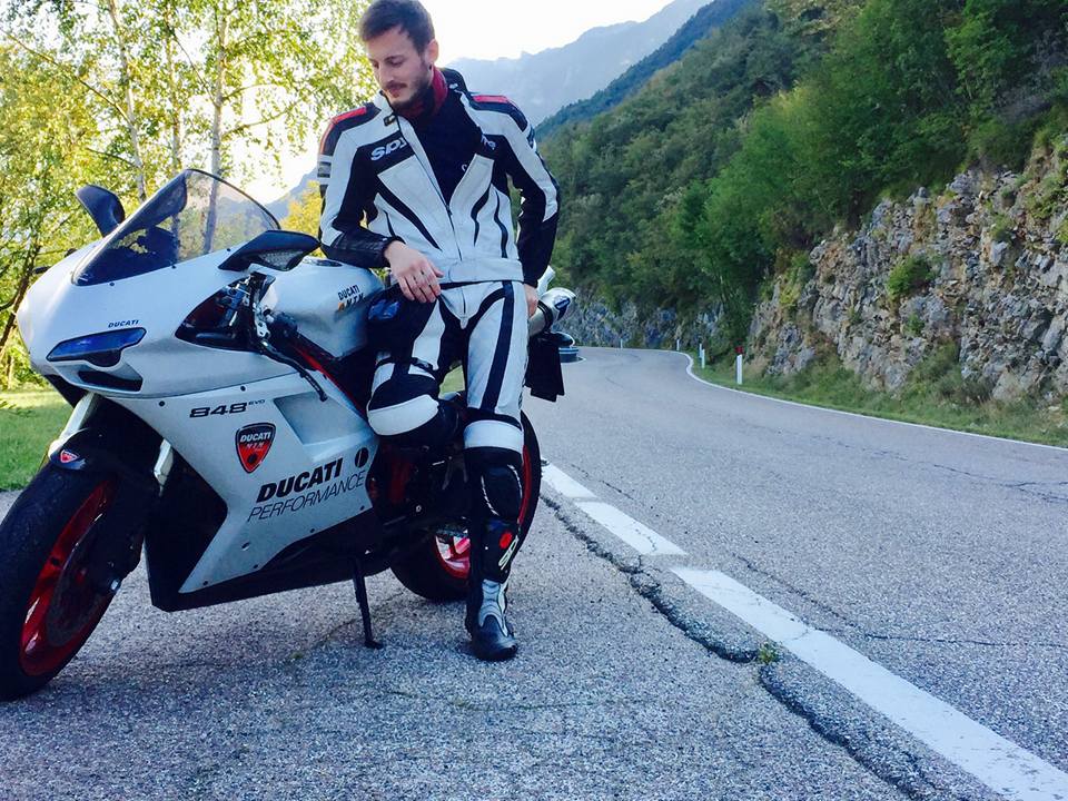Oggi l'addio a Giovanni, il motociclista 26enne morto sabato sulla ...