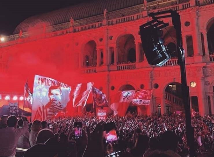 Duemila buone ragioni messe in piazza (dei Signori) per un nuovo grande ...
