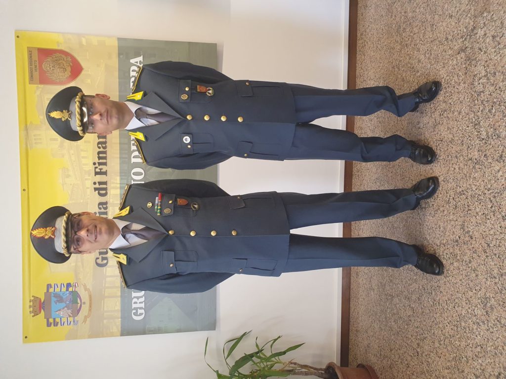 Cambio della guardia... di Finanza a S. Vito. Arriva il maggiore ...