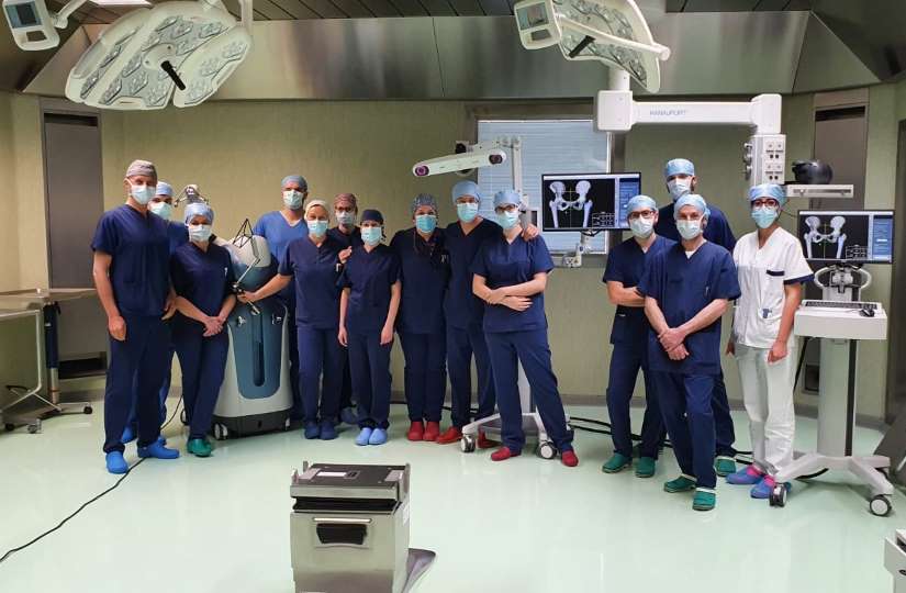 Protesi all'anca: al San Bassiano arriva un robot, sarà il primo in ...