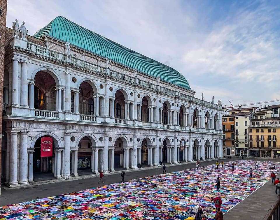 Coperte di lana colorate in Piazza dei Signori per sensibilizzare sulla ...