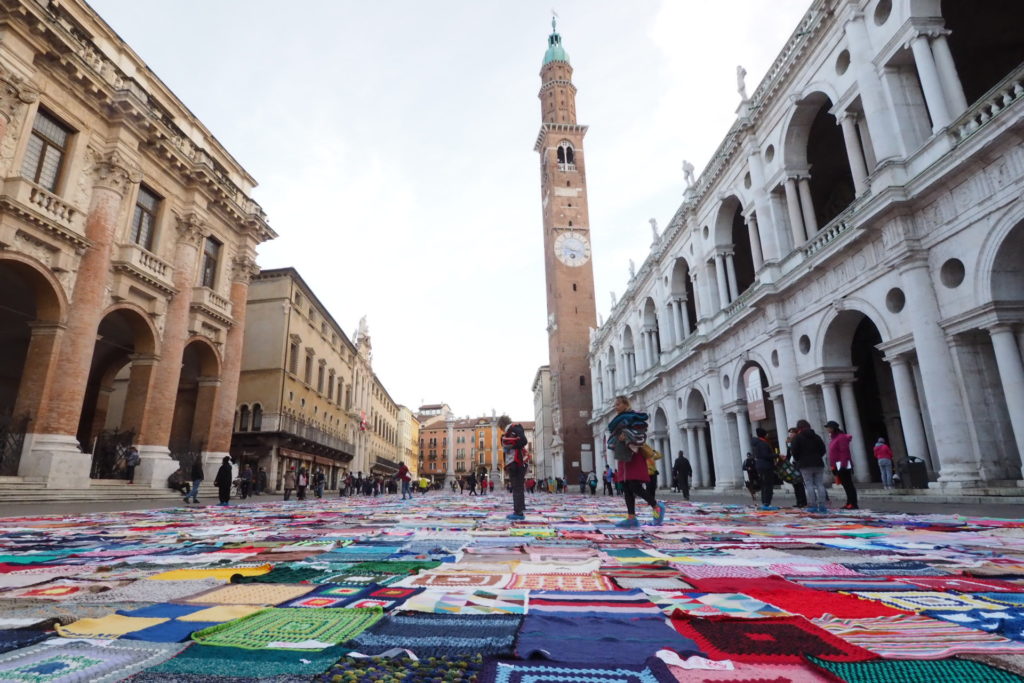 Record di presenze per Viva Vittoria: vendute 2200 coperte e raccolti ... Record di presenze per Viva Vittoria: vendute 2200 coperte e raccolti ...