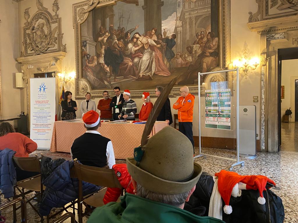 Torna il 16 dicembre a Vicenza la corsa benefica "Corri Babbo Natale ...