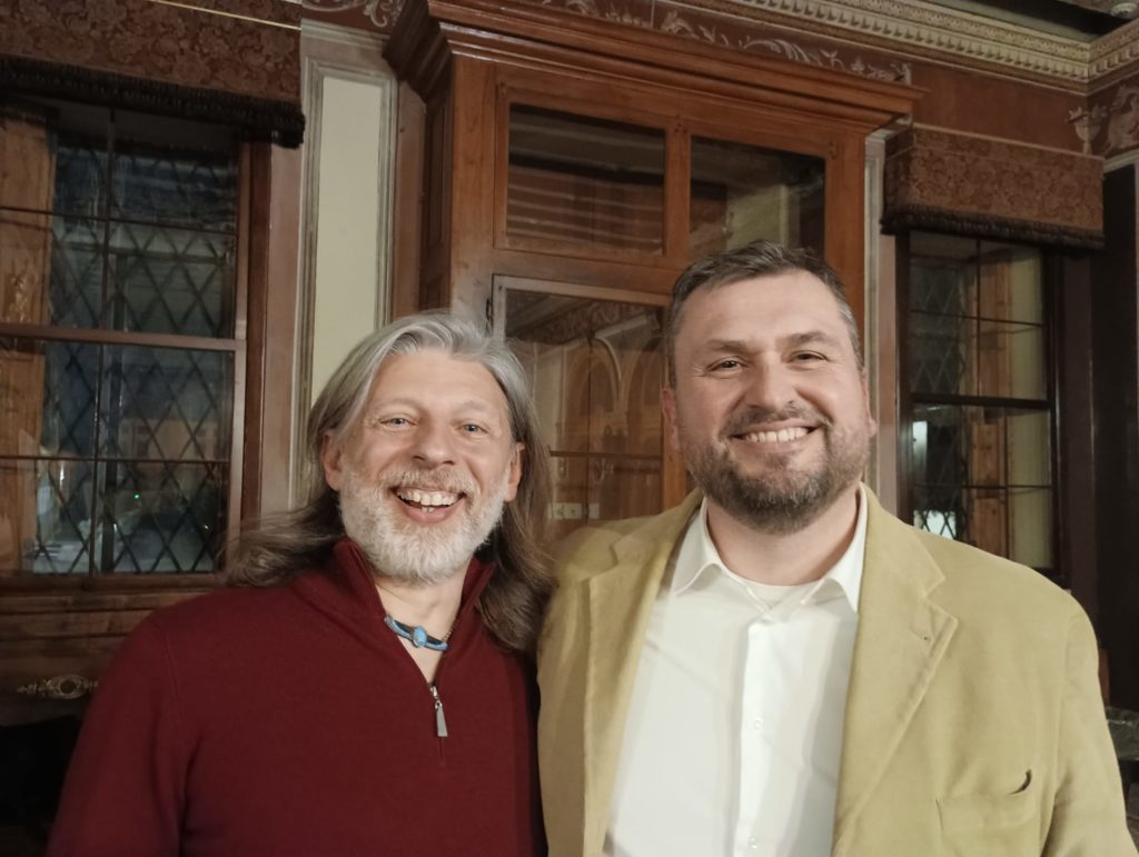 Alex racconta le “Antiche bugie” spaziando tra scrittura, dischi e ...