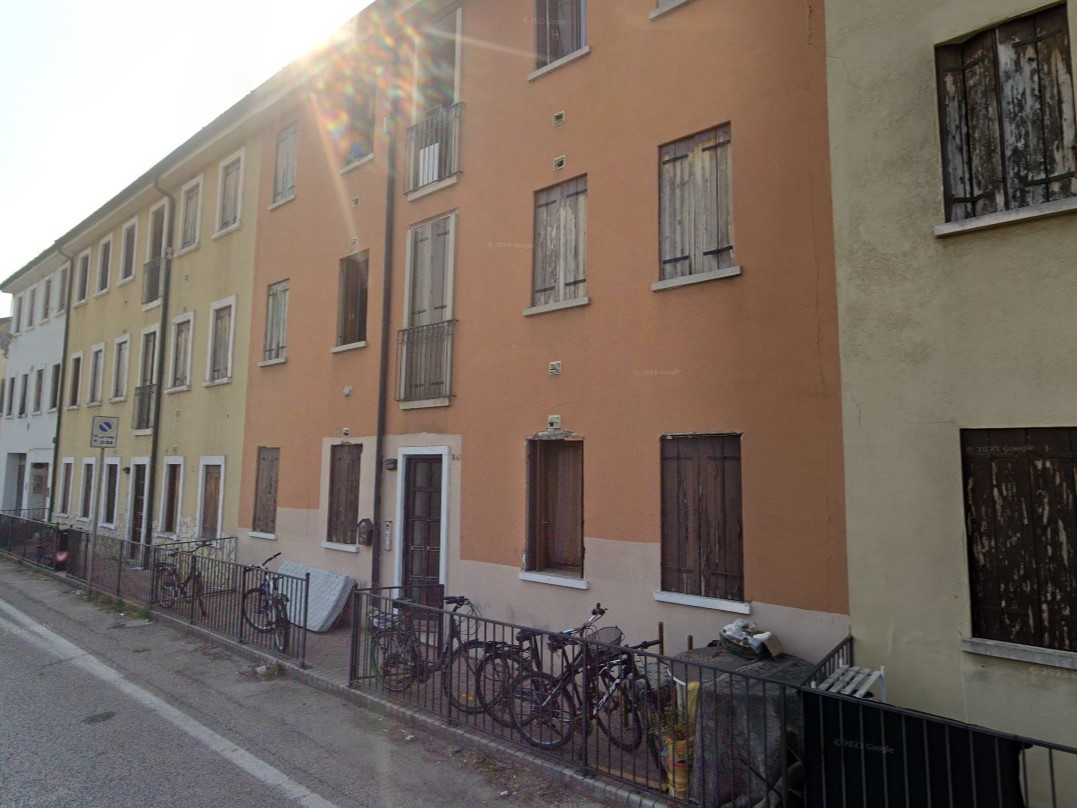 La base della marijuana era in strada Marosticana: trovati oltre tre ...