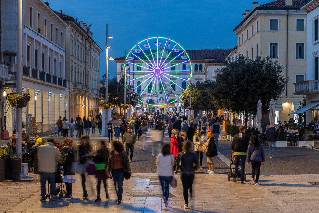 Torna la Fiera dei Santi: luna park, inclusione e musica per la festa ...