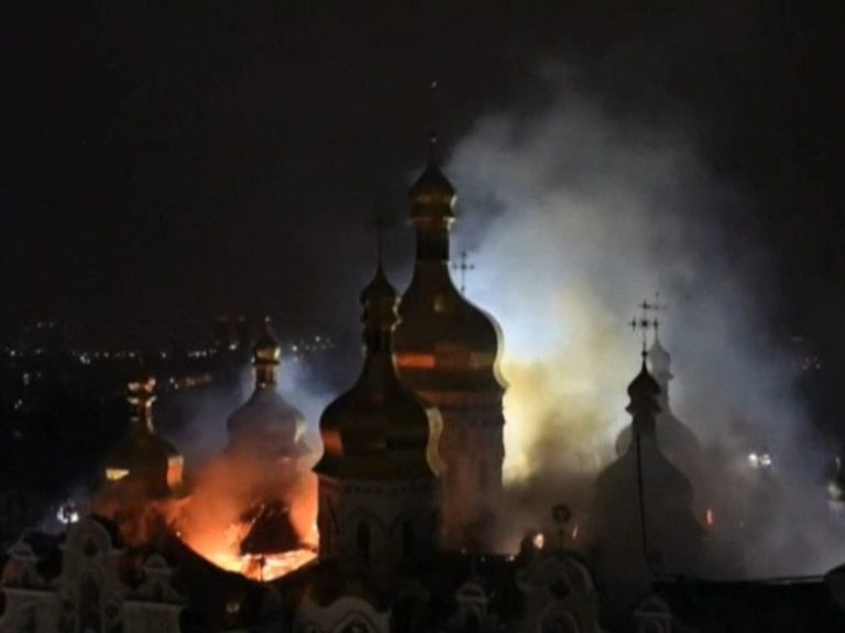 Russia-Ucraina, raid incrociati: morti tra Kiev, Kharkiv e Mosca - L ...